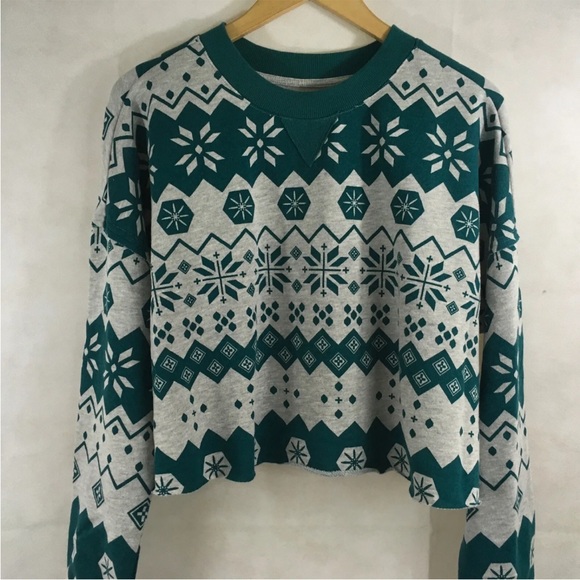 Colsie | Sweaters | Colsie Women Sweat Shirt Crop Green Gray Crew Long ...